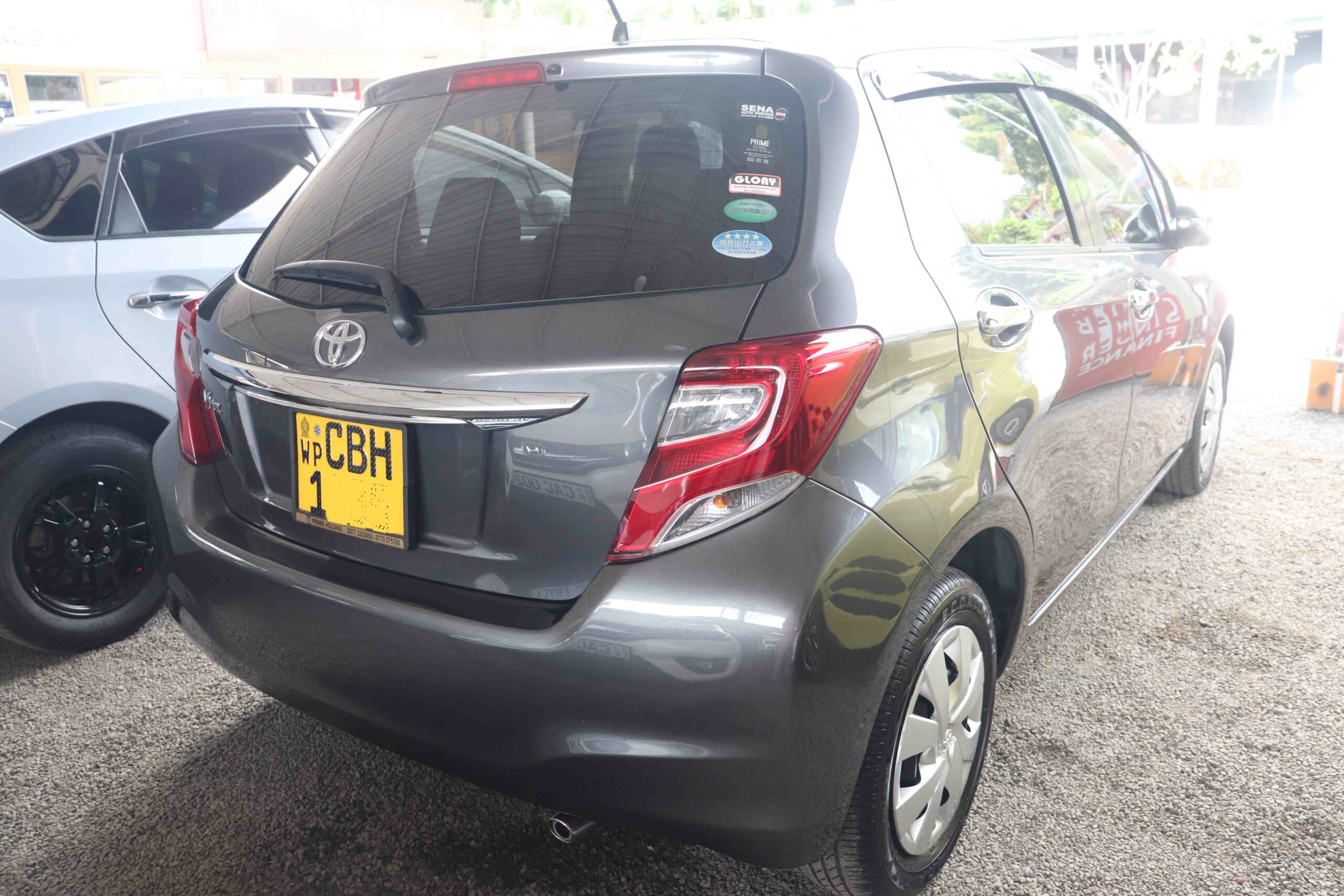TOYOTA VITZ - Punchi Car Niwasa